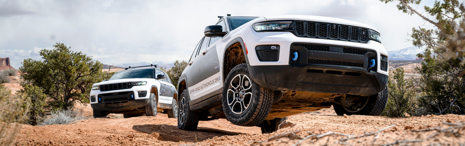 Jeep® AI & Autonomous Off-Road Driving Technology