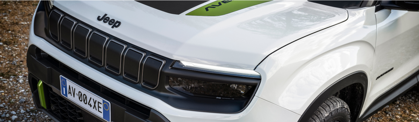 Jeep® Avenger 4xe Hybrid Car | All-wheel drive | Jeep® UK