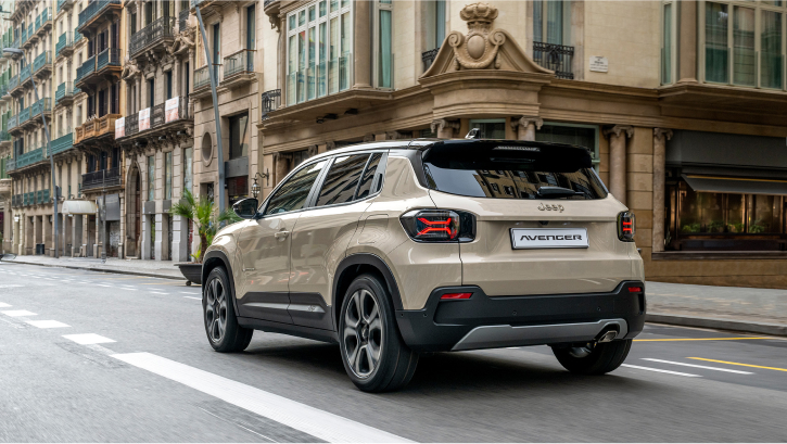 Jeep® Avenger Electric Hybrid SUV | Jeep UK