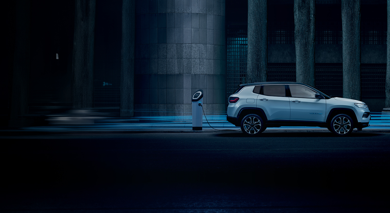 Discover PHEV Jeep® Compass 4xe | Hybrid Electric Car | Jeep® UK