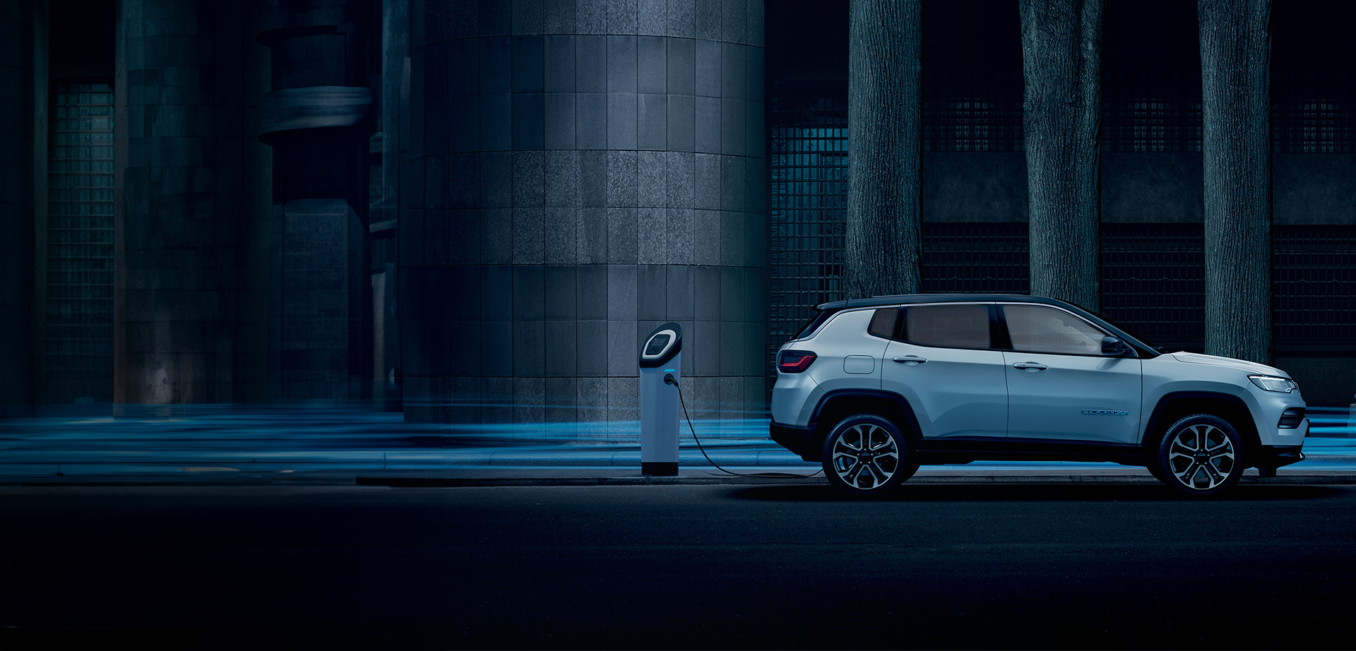 Discover PHEV Jeep® Compass 4xe | Hybrid Electric Car | Jeep® UK