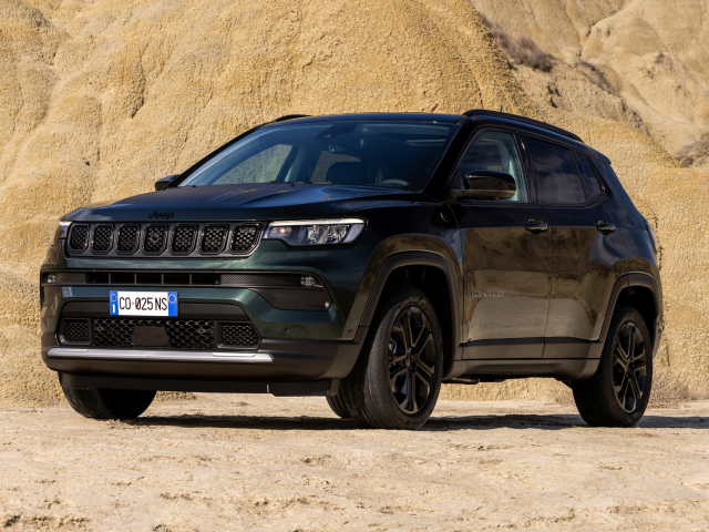 Jeep® Compass Hybrid SUV Gallery | Jeep® UK