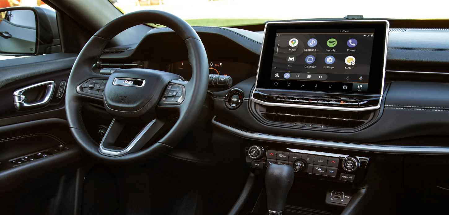 Technology | New Jeep® Compass | Jeep® UK