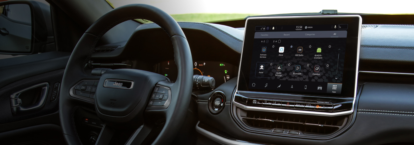 Technology | New Jeep® Compass 4xe | Jeep® UK