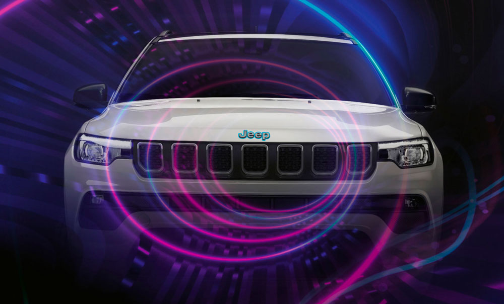 Technology | New Jeep® Compass 4xe | Jeep® UK