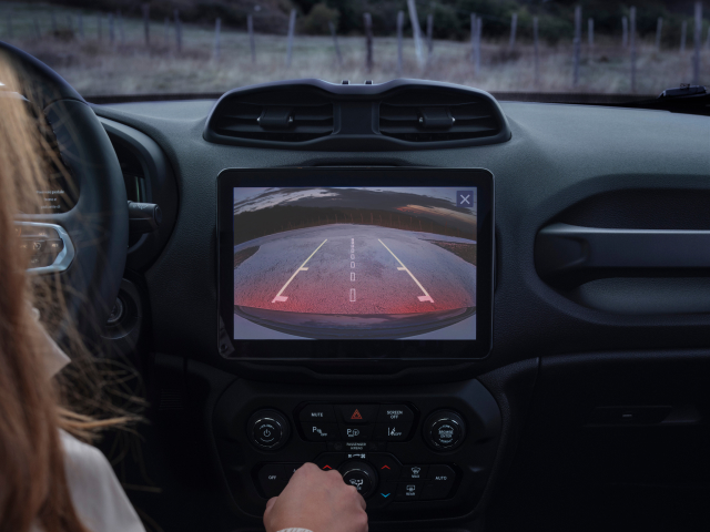 Nuova Jeep® Renegade e-Hybrid - North Star Edition | Jeep®