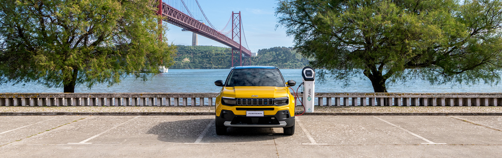 Why Go Electric? Savings, Incentives & Charging | Jeep® UK
