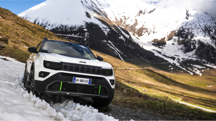 Jeep® snow driving tips | Winter Driving Guide | Jeep® UK